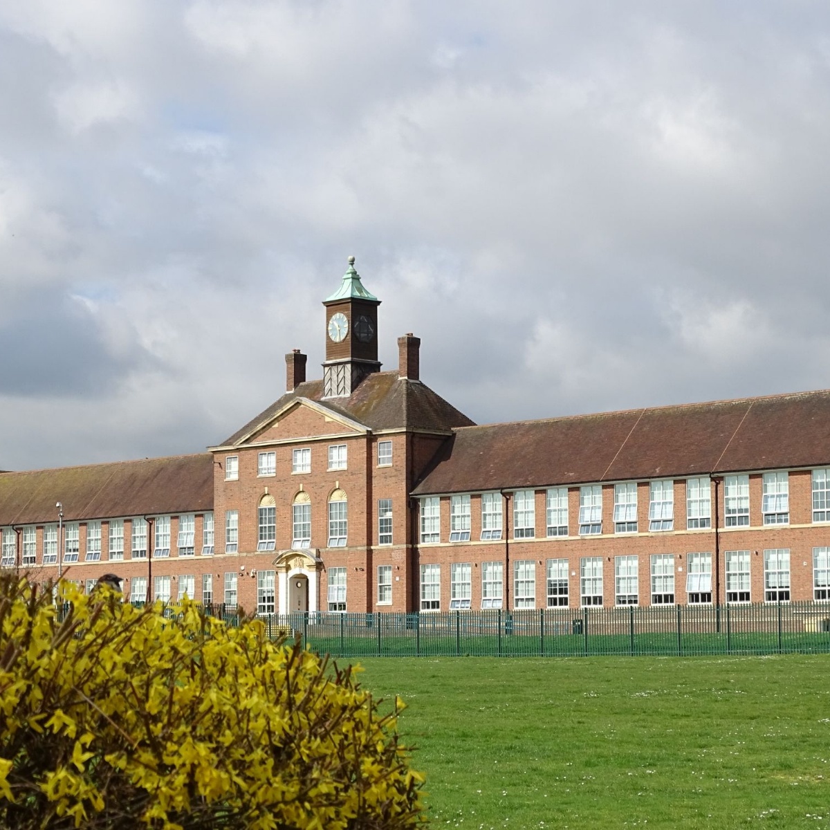 Fullhurst Community College - Yr 8 Parents' Evening & Options Evening