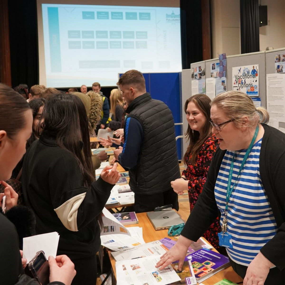 Fullhurst Community College - Year 9 Parents' and Options Evening